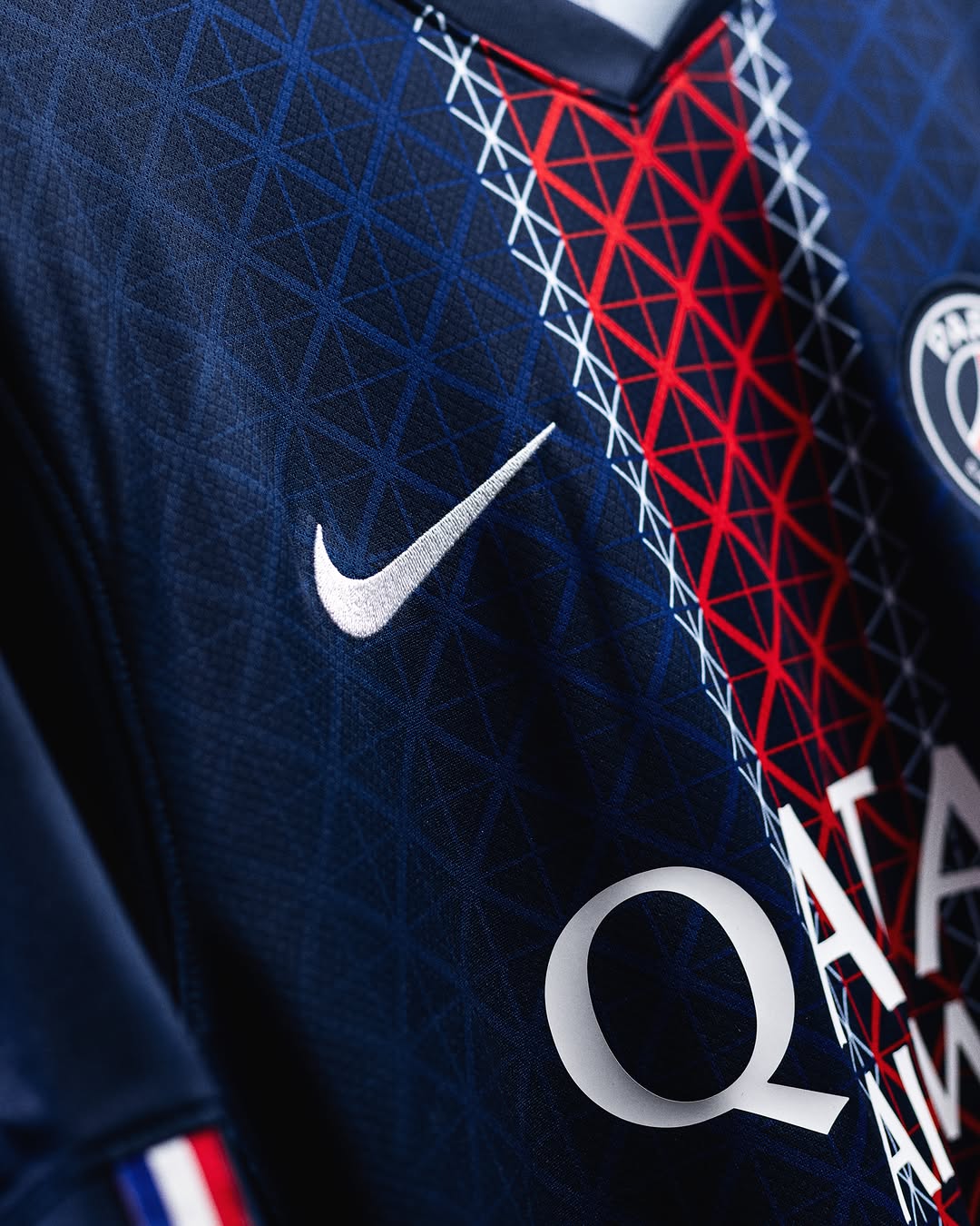 PSG 25/26 HOME KIT FAN VERSION – jerseychampbd.com